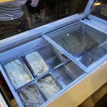 LIX UPTOWN ICE CREAM - Updated November 2024 - 206 Photos & 160 Reviews ...