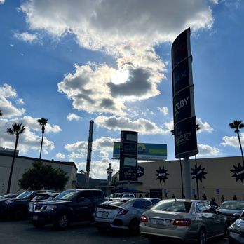 THE OUTLETS AT ORANGE - Updated October 2024 - 847 Photos & 846 Reviews ...