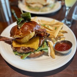 PINSTRIPES - 1190 Photos & 608 Reviews - 36 Hillsdale Mall, San Mateo ...