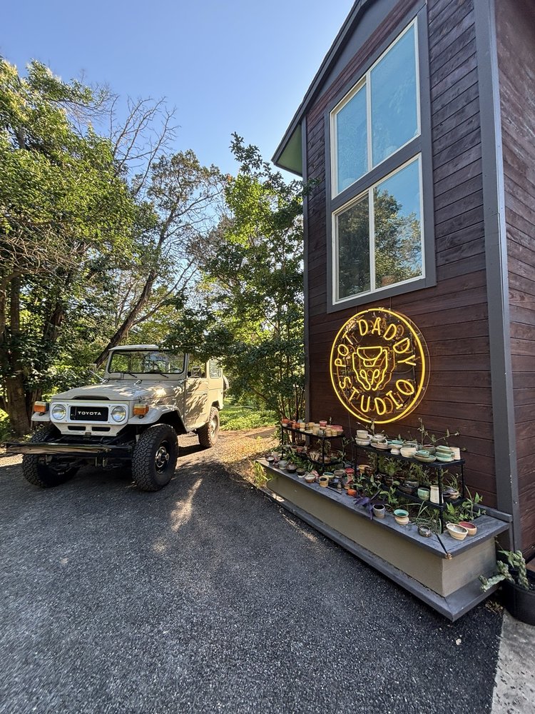 POT DADDY STUDIO - Updated December 2024 - 30 Photos - 100 Lake Hills Dr S, Austin, Texas (78733 ...