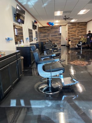 IN THE CUT BARBERSHOP - Updated September 2024 - 28 Photos & 11 Reviews ...