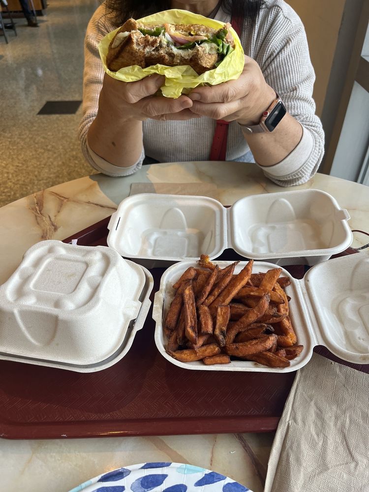 CAFE 450 - Updated December 2024 - 18 Photos & 21 Reviews - 450 Golden ...