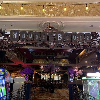 LUCKY SNAKE ARCADE & SPORTS BAR AT SHOWBOAT - Updated June 2025 - 138 ...