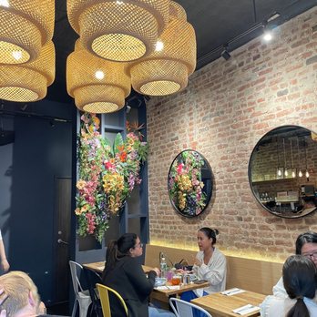 GLUR THAI - Updated July 2024 - 659 Photos & 326 Reviews - 144 W 19th ...