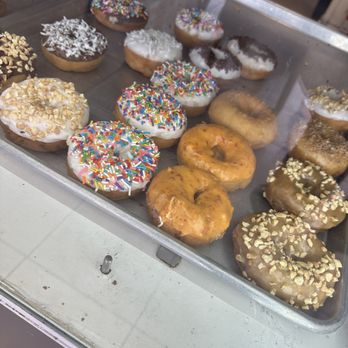 YES DONUTS OC - Updated December 2024 - 49 Photos & 65 Reviews - 1701 N ...