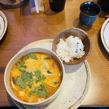 GINGER - Updated December 2024 - 120 Photos & 31 Reviews - 744 Red Lion ...