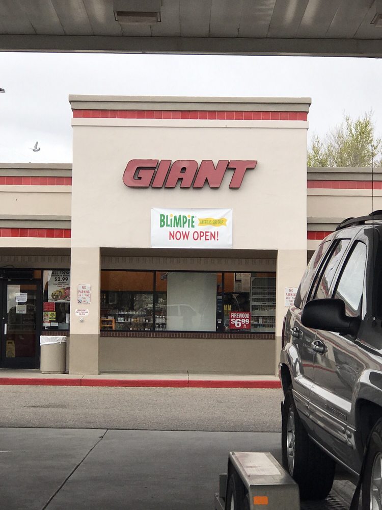 GIANT GAS STATION - Updated July 2025 - 2691 Sawmill Rd, Santa Fe, New ...