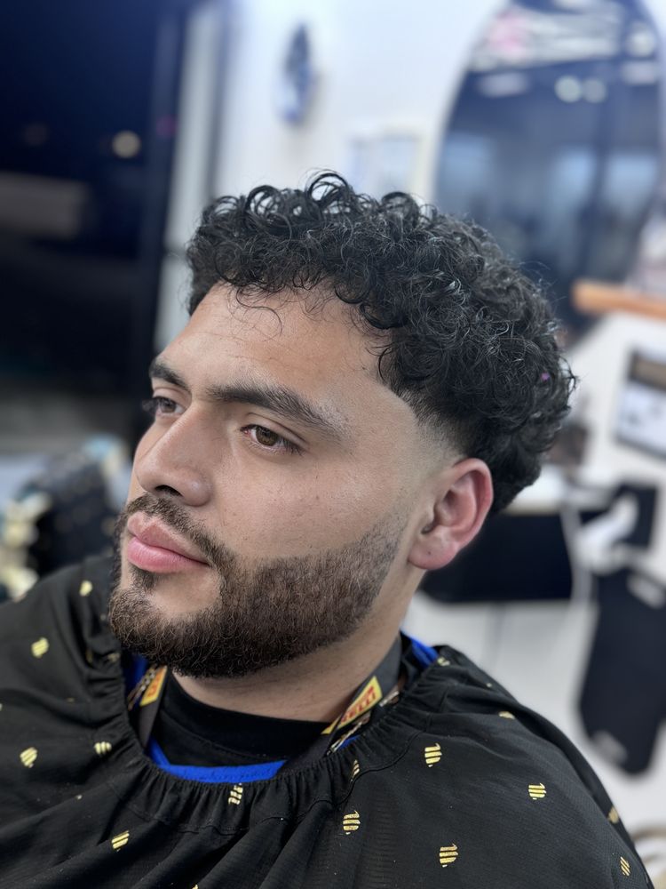 LUXURY CUTS 1 - Updated November 2025 - 59 Photos & 21 Reviews - 5850 W 3rd St, Los Angeles ...