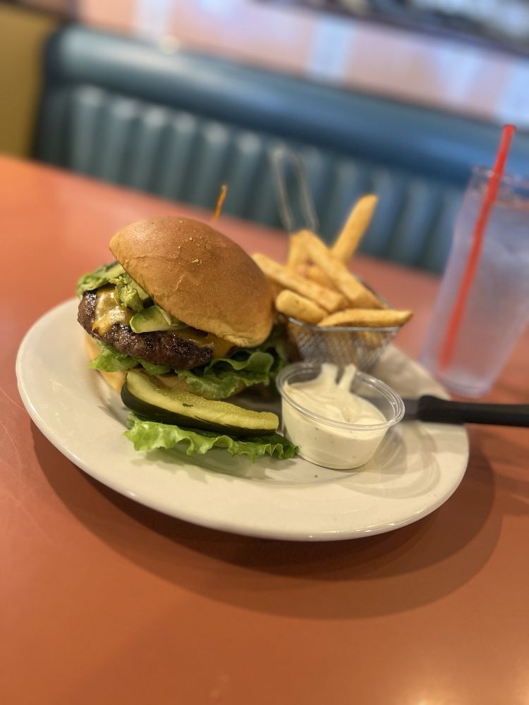 LULU’S RESTAURANT - Updated March 2025 - 462 Photos & 634 Reviews ...