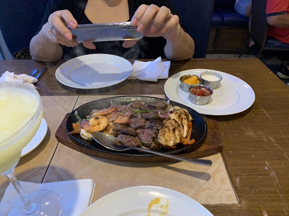 AGAVE MEXICAN CANTINA - Updated October 2025 - 11 Photos - Circuit Lane ...