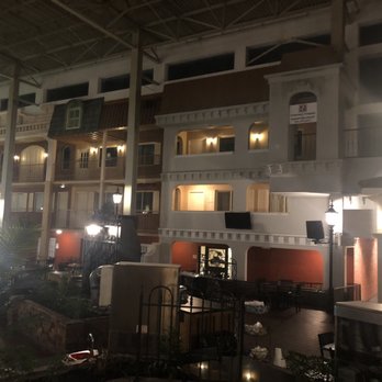 RAMADA HOTEL & CONVENTION CENTER BY WYNDHAM TOPEKA DOWNTOWN - Updated ...