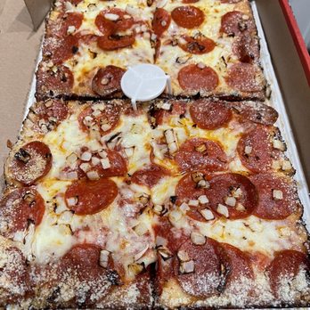 JET’S PIZZA - Updated December 2025 - 38 Photos & 39 Reviews - 3473 ...