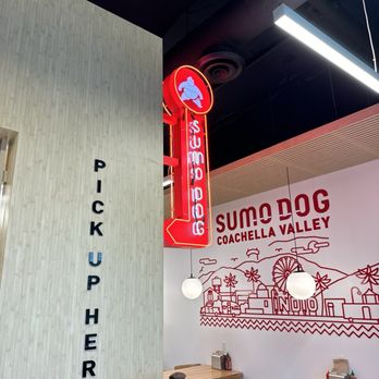 SUMO DOG - Updated April 2025 - 119 Photos & 112 Reviews - 49-830 ...