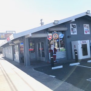 MERCED LIQUORS - Updated November 2024 - 550 E Main St, Merced ...