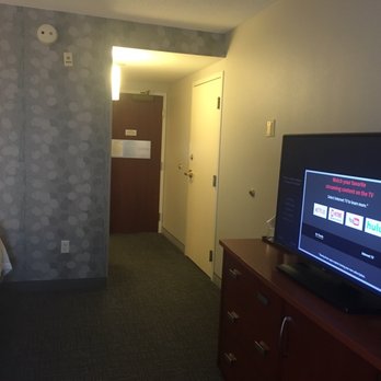 COURTYARD ROANOKE AIRPORT - Updated July 2025 - 71 Photos & 42 Reviews ...