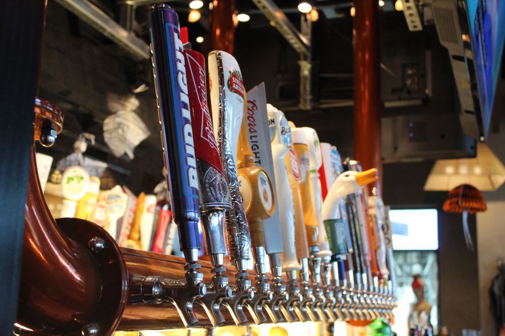 THREE PEAKS KITCHEN + BAR - 98 Photos & 46 Reviews - 14300 W SR-2 Hwy ...