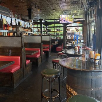 HIBERNIAN RESTAURANT & PUB - Updated October 2025 - 340 Photos & 360 ...