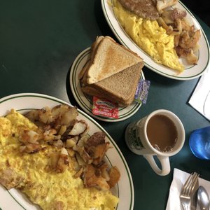 CASAPULLA’S NORTH STEAK & SUB SHOP - 33 Photos & 54 Reviews - Delis ...