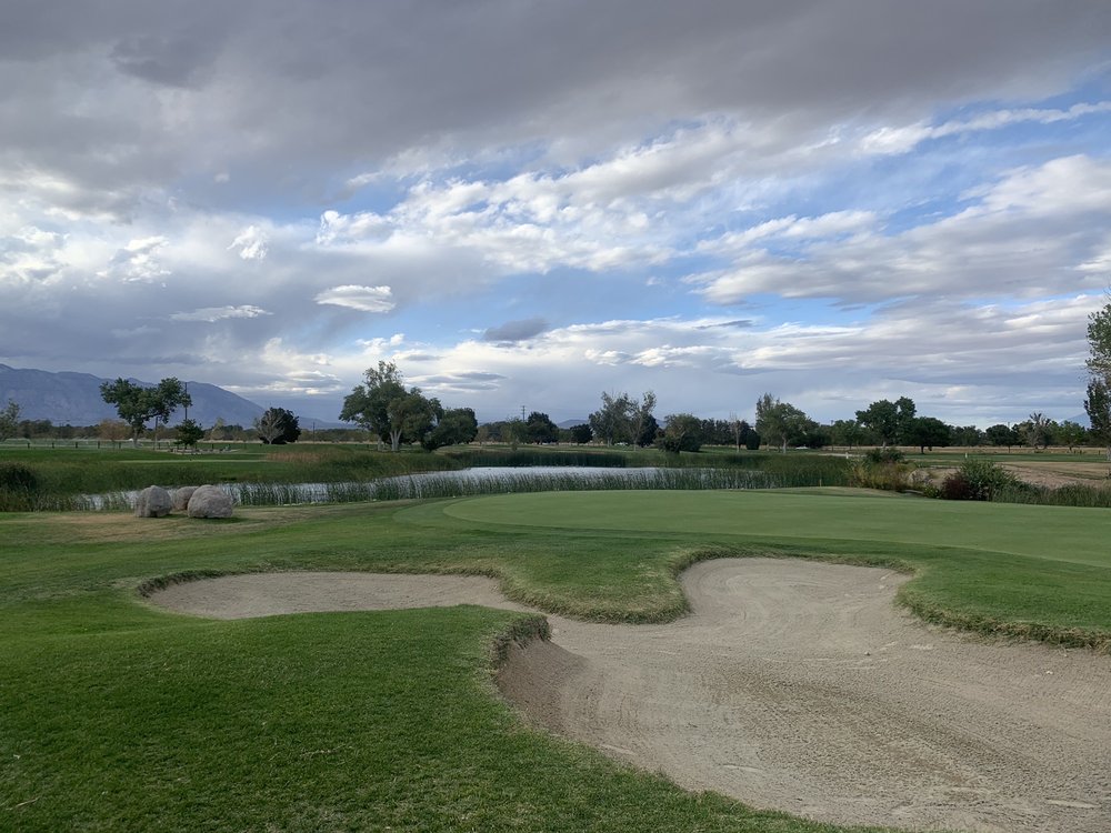BISHOP COUNTRY CLUB - 31 Photos & 20 Reviews - 1200 US Hwy 395, Bishop ...