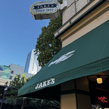 JAKE’S FAMOUS CRAWFISH - Updated July 2024 - 2037 Photos & 1930 Reviews ...