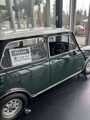 SEATTLE MINI - Updated September 2025 - 74 Photos & 225 Reviews - 11550 ...