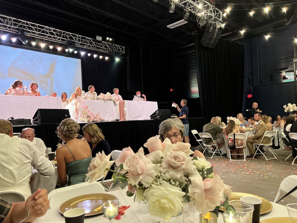 THE KNITTING FACTORY - 42 Photos & 94 Reviews - 416 S 9th St, Boise ...