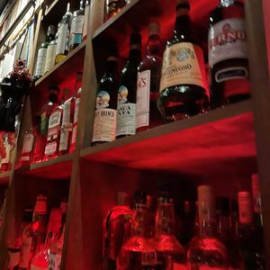 REVOLVER BAR - 71 Photos & 82 Reviews - 1514 E Olive Way, Seattle, WA ...