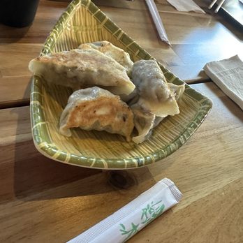 DUMPLING WORLD - Updated March 2025 - 363 Photos & 154 Reviews - 4616 ...