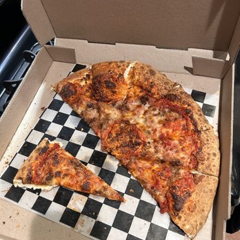 MAGPIES GOURMET PIZZA - Updated October 2025 - 66 Photos & 111 Reviews ...