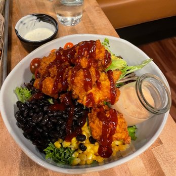 EIGHT THIRTY COMMON - 340 Photos & 335 Reviews - 830 N Main St ...