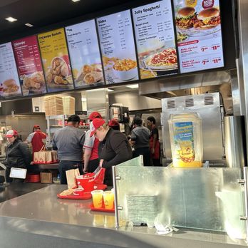 JOLLIBEE - Updated March 2025 - 160 Photos & 119 Reviews - 44945 ...