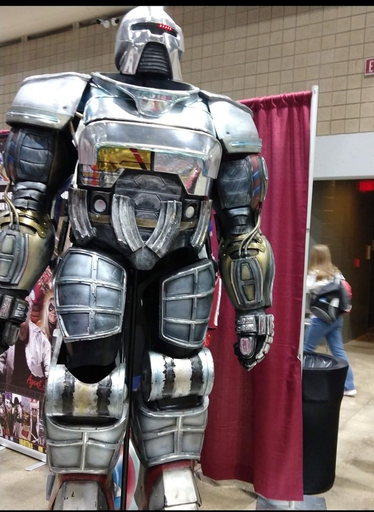 KANSAS CITY COMIC CON - Updated September 2024 - 301 W 13th St, Kansas ...