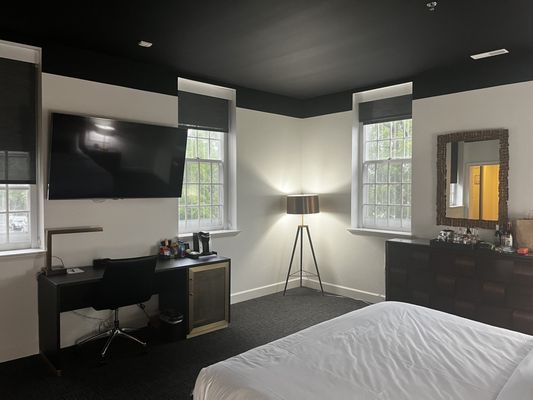 DELAFIELD HOTEL - Updated December 2025 - 47 Photos & 49 Reviews - 415 ...