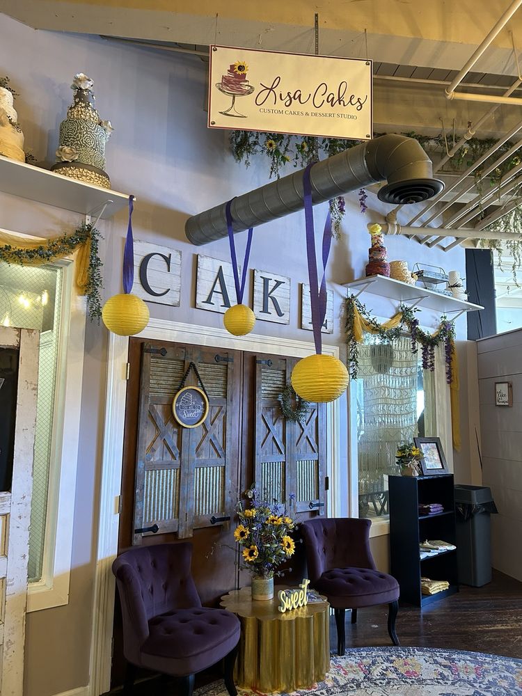 LISA CAKES - Updated July 2025 - 414 N 10th St, Richmond, Indiana ...