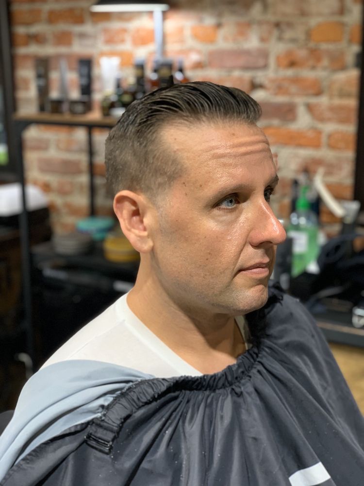 MIDWEST BARBERY - 22 Photos & 29 Reviews - 2012 Main St, Kansas City ...