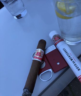 HAVANA ON THE HUDSON CIGARS & BOUTIQUE LOUNGE - 43 Photos & 32 Reviews ...