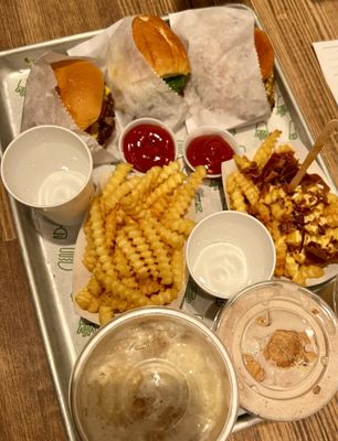 SHAKE SHACK RIVER NORTH - Updated May 2026 - 1310 Photos & 1335 Reviews ...