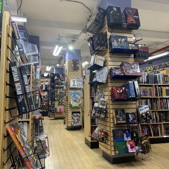 MIDTOWN COMICS - Updated May 2024 - 501 Photos & 402 Reviews - 200 W ...