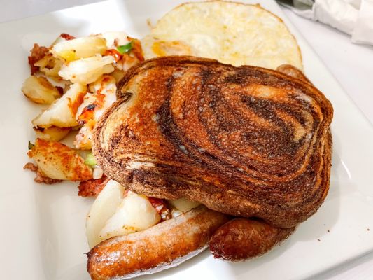DAS CAFE - Updated May 2026 - 121 Photos & 105 Reviews - 33 N Main ...