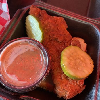 MAIN BIRD HOT CHICKEN - Updated December 2025 - 52 Photos & 52 Reviews ...