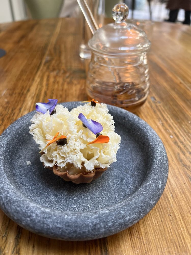 AIZLE - Updated December 2025 - 235 Photos & 44 Reviews - 107-109 St ...