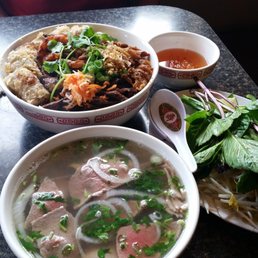 PHO 95 - Updated January 2026 - 849 Photos & 1553 Reviews - 1401 S ...