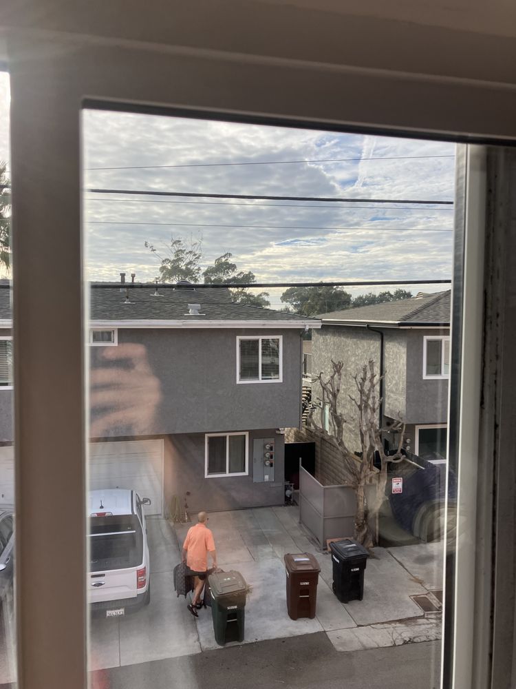 OLD SCHOOL WINDOW CLEANING - Updated December 2025 - 101 Avenida ...