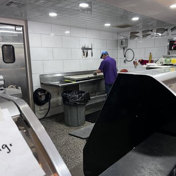 WEST FORTUNE FISH MARKET - Updated May 2024 - 127 Photos & 68 Reviews ...