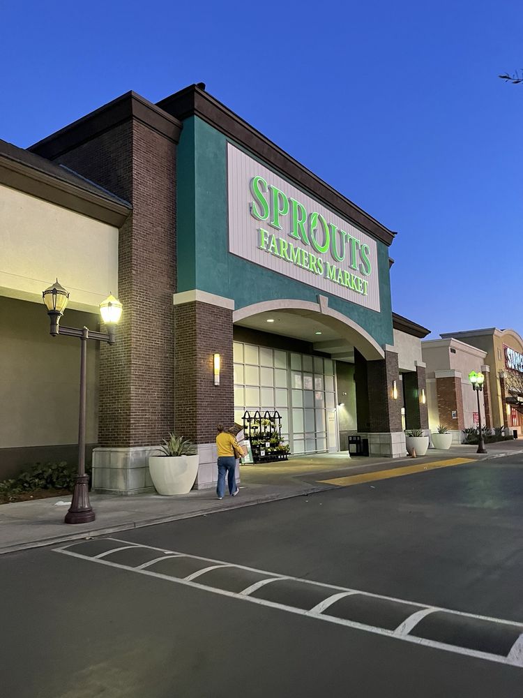 SPROUTS FARMERS MARKET - Updated November 2025 - 29 Photos & 33 Reviews ...