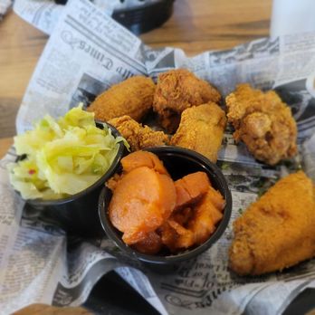 1504 RESTO BAR - Updated December 2025 - 11 Photos - 2206 Carolina ...