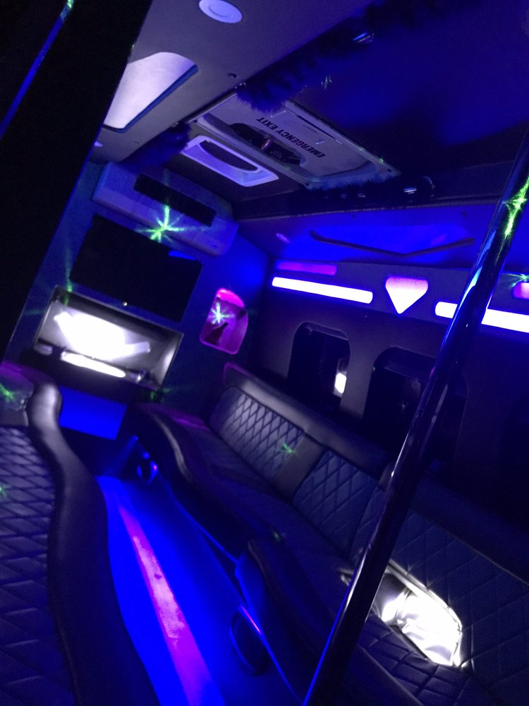 BLACK DIAMOND LX - Updated July 2024 - 24 Photos - Piedmont, South ...