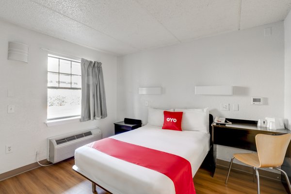 OYO HOTEL HOUSTON KATY FREEWAY - Updated August 2024 - 100 Photos & 21 ...