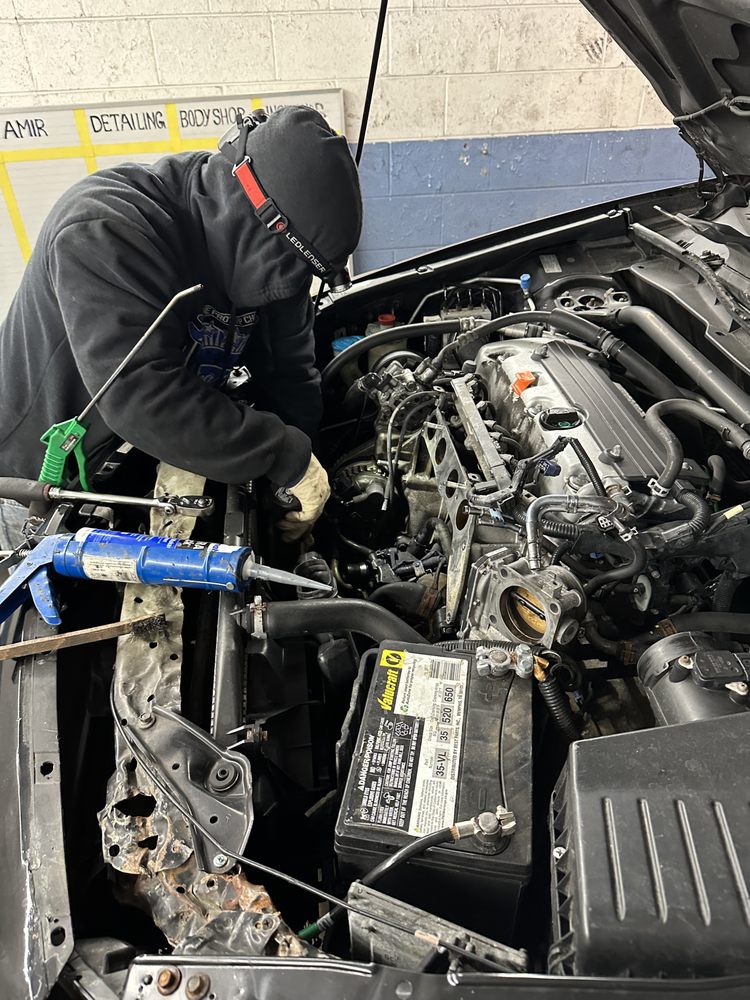 MECHANIC SHOP DIAZ - Updated June 2026 - 131 Photos - 9026 Euclid Ave ...