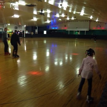 ROLL ARENA FAMILY SKATING CENTER - Updated October 2025 - 19 Photos ...